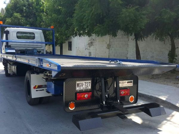 Gruas Para Autos Capacidades De 4 Hasta 6 Toneladas - Equipos y Proyectos